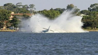 Sea plane crashes into river, left two dead (Australia)