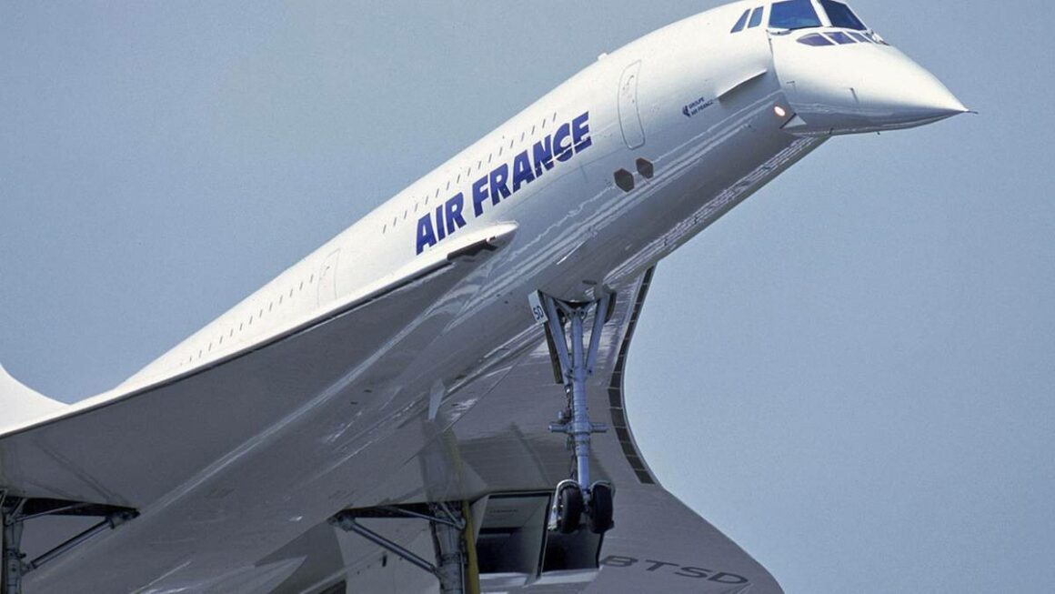 Factors that grounded Concorde: Why did the Concorde stop flying?